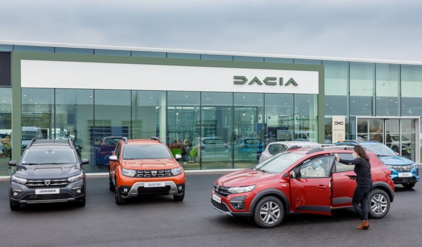 Diaporama et photos Dacia LS Group adopte la nouvelle identité