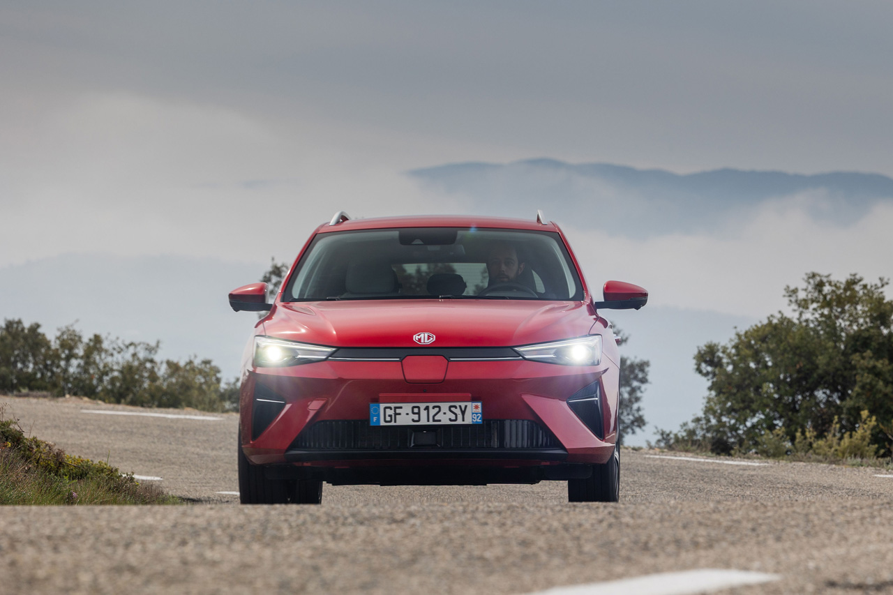 Essai Mg Notre Avis Sur Le Premier Break Lectrique Photo