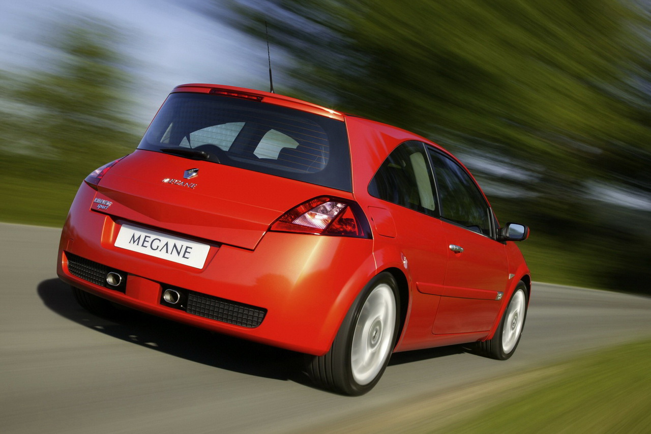 Photo 3 Mégane II RS orange arrière Renault Mégane RS la saga
