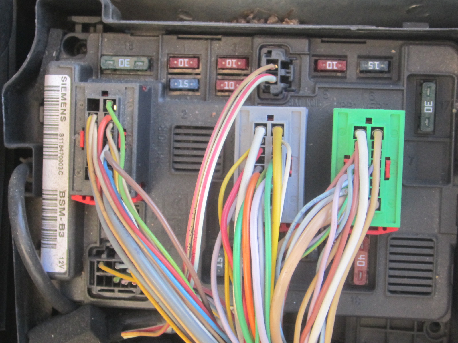 anomalie de feux de stop - Peugeot - 206 - Diesel - Auto Evasion ...