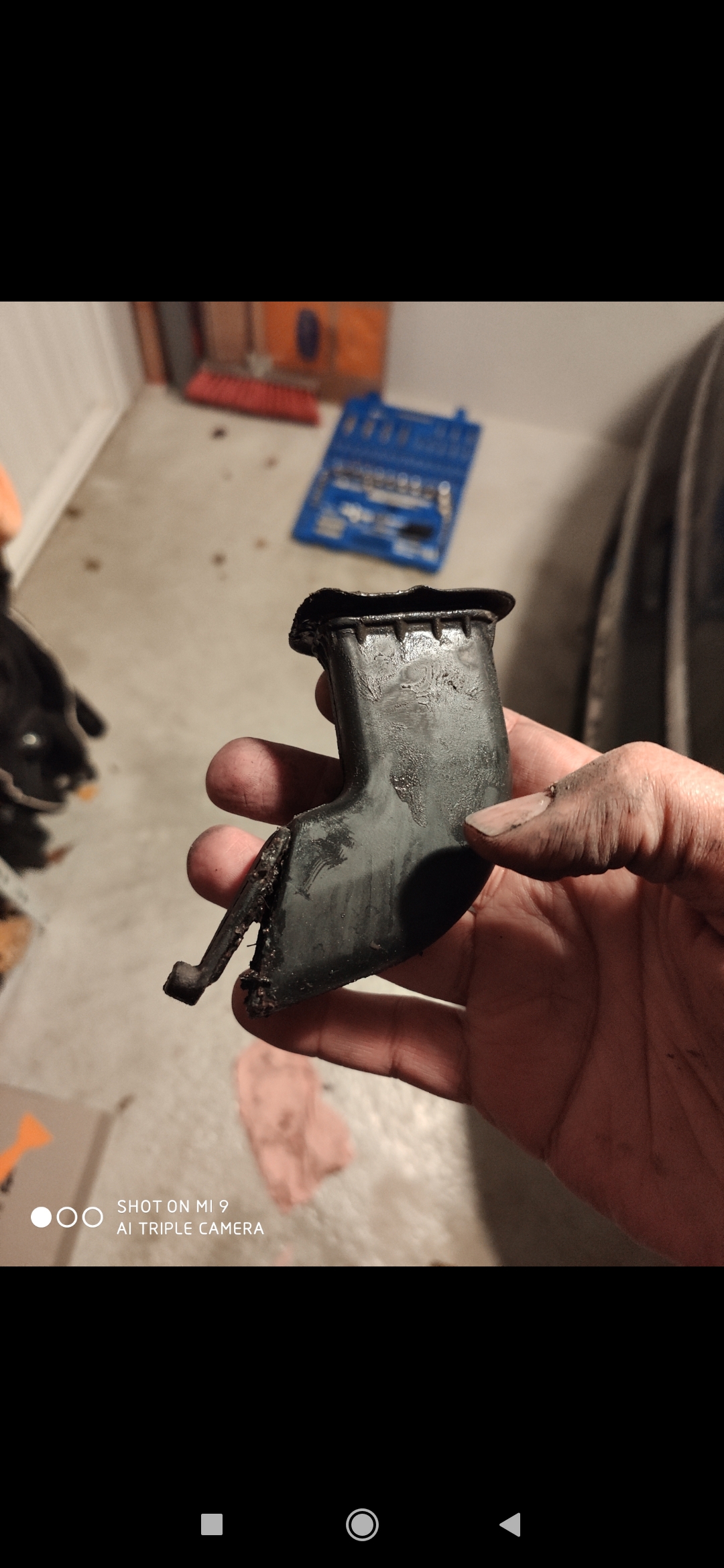 Buse d'évacuation d'eau de pluie - Renault - Clio 4 - Essence - Auto ...