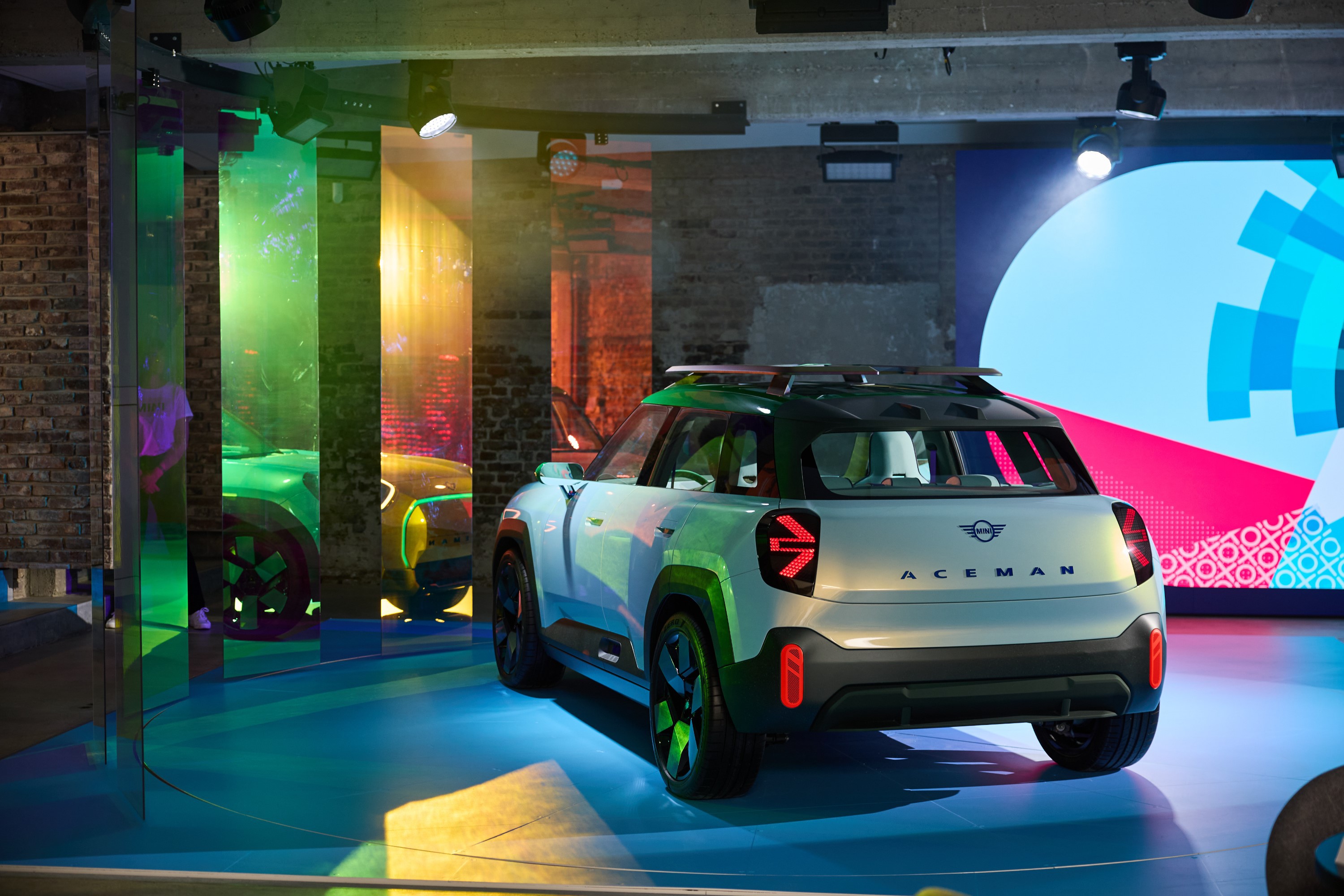 Diaporama et photos - Mini Concept Aceman (2022). À bord du petit SUV électrique et ludique | L ...