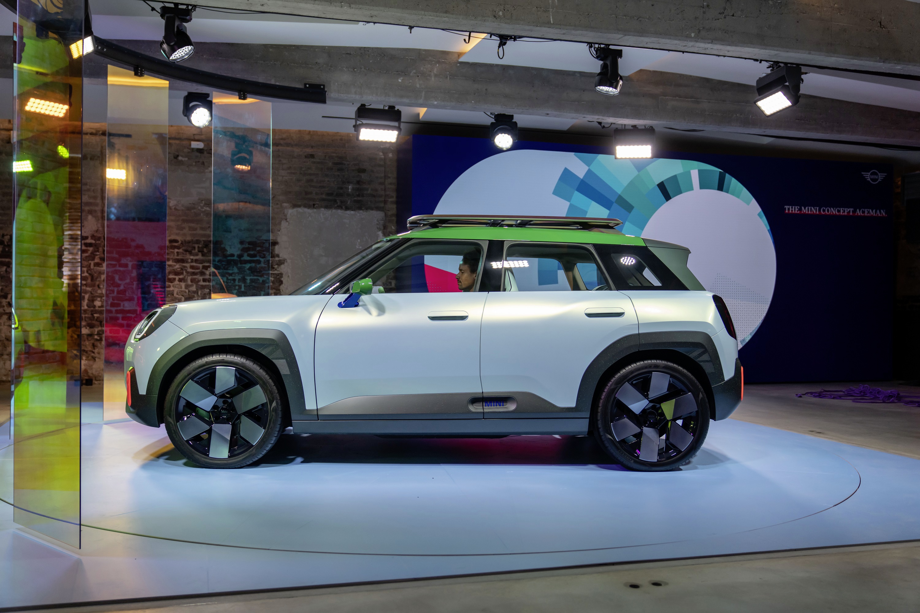 Diaporama et photos - Mini Concept Aceman (2022). À bord du petit SUV électrique et ludique | L ...