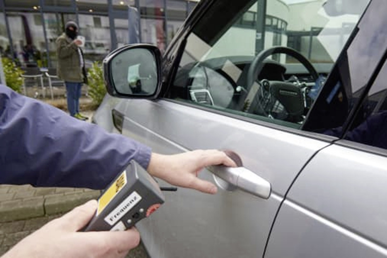 Photo 9 - vol de voiture - Location de voiture. Ce qu’il faut savoir ...