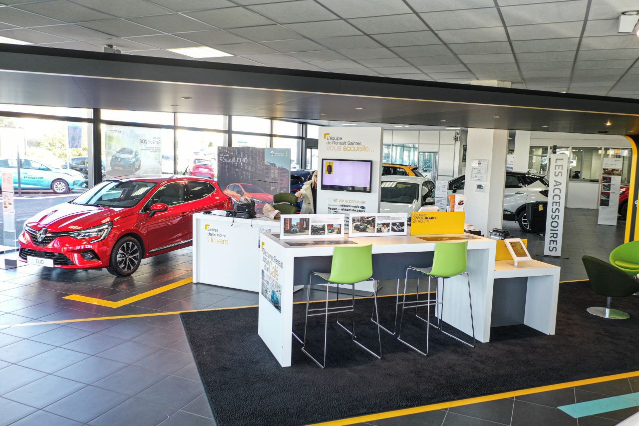 Photo 1 - intérieur concession automobile groupe michel - Marché ...