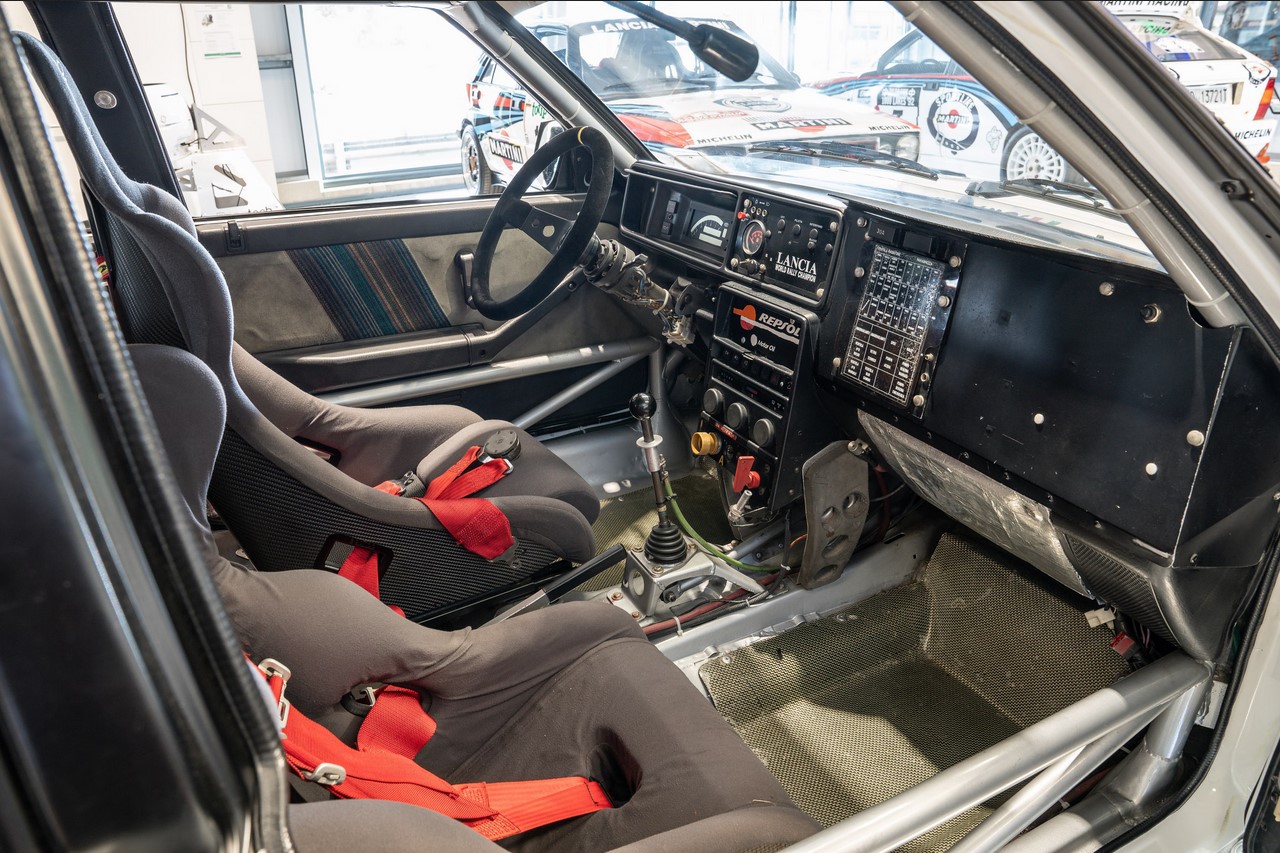 Offrez-vous l’ultime Lancia Delta d’usine victorieuse en rallye