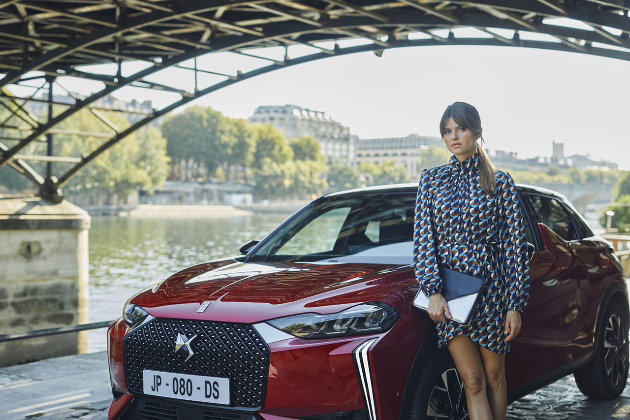 Photo 10 - DS3 restylé rouge diva Paris - DS 3 restylé (2023). Léger ...