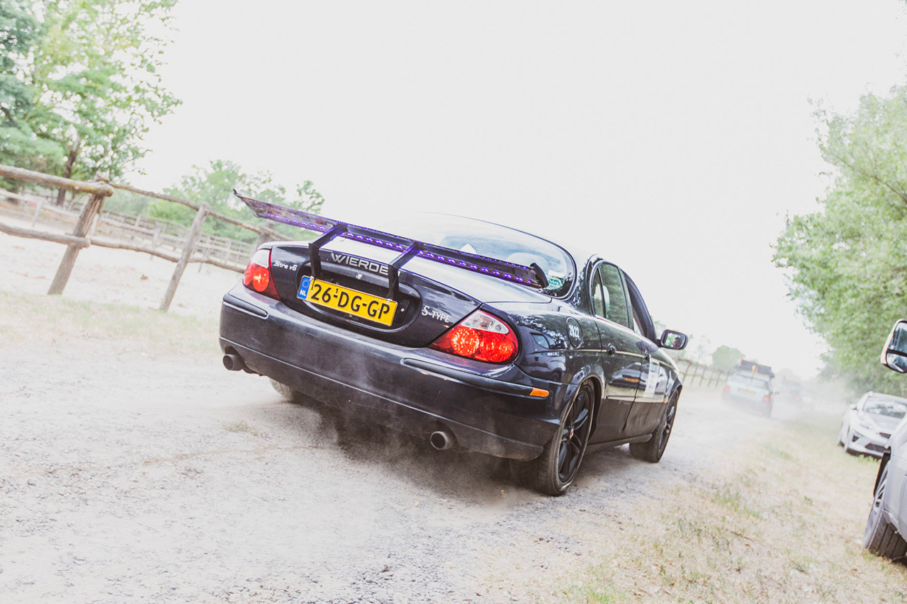 Photo 3 - Garbage run jaguar s-type - Carbage Run. Un road trip en ...