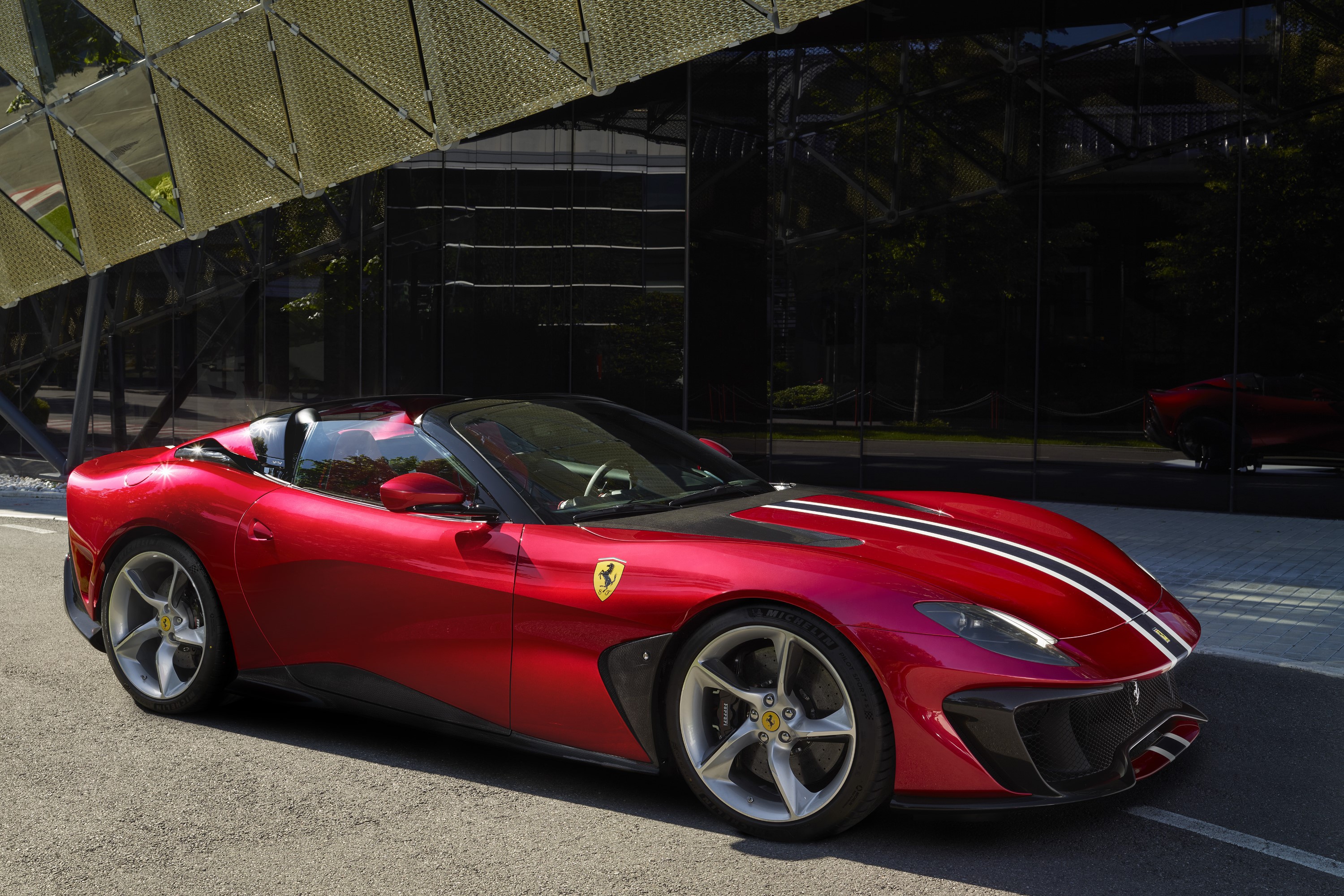 Voici la Ferrari SP51, un roadster V12 unique sur base de 812 GTS Voici la Ferrari SP51, un roadster V12 unique sur base de 812 GTS