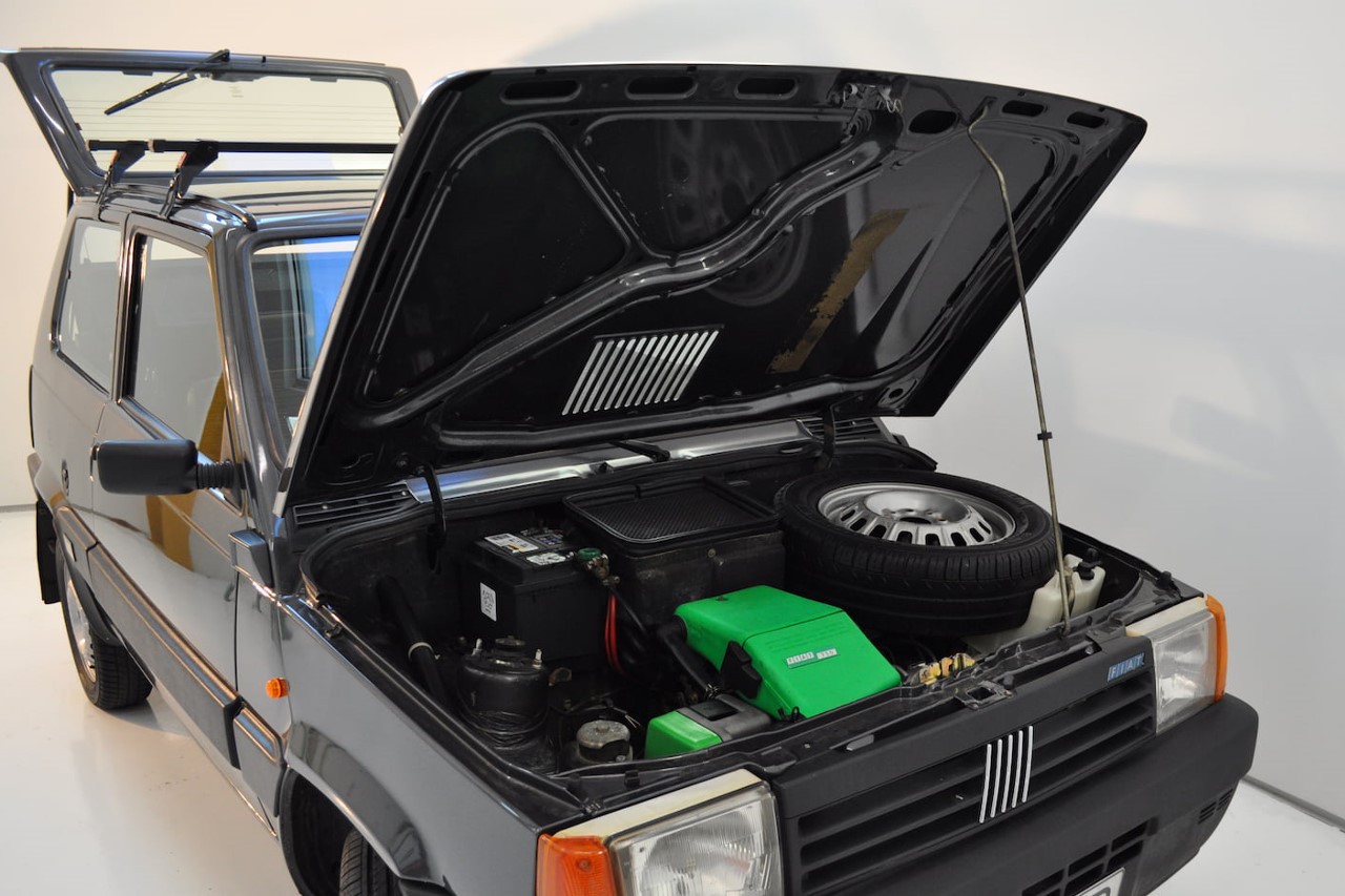 Photo 6 - Fiat Panda moteur - Une Fiat Panda I de première main vendue ...