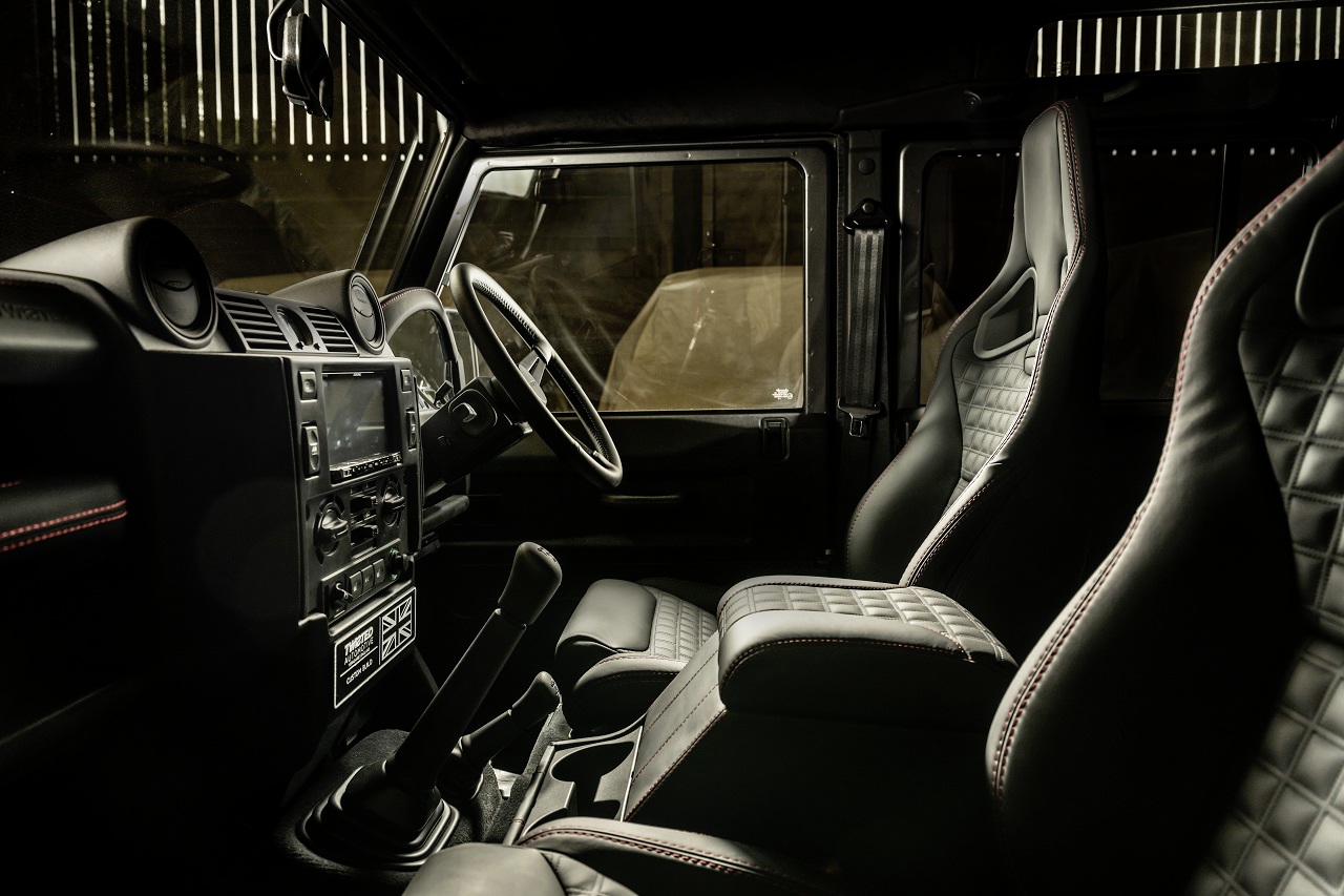 Diaporama et photos - Seize Land Rover Defender Classic neufs « sortis ...
