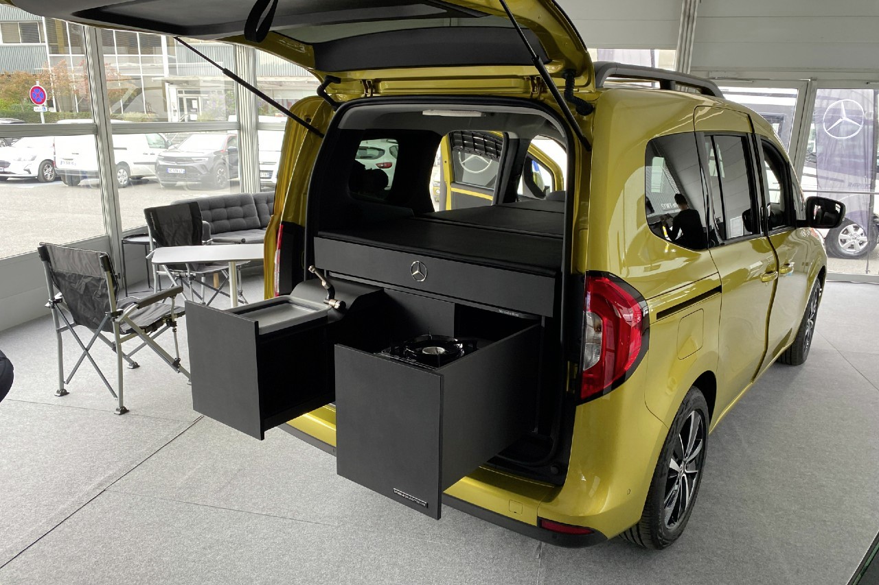 Photo 8 - mercedes classe t coffre - Salon du véhicule de loisirs 2022 ...