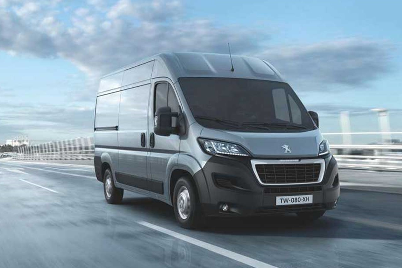 Peugeot Boxer (2022). Une gamme revue pour le grand fourgon