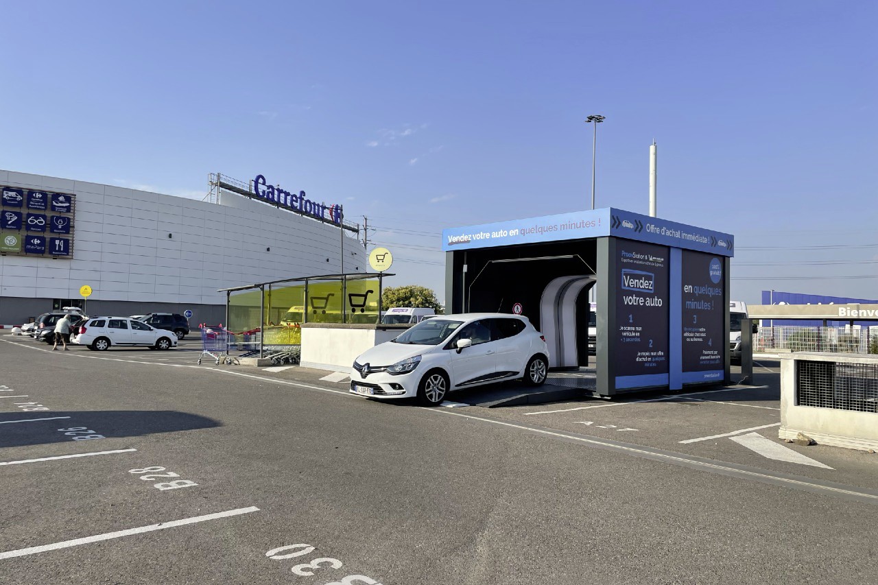 Véhicule d'occasion. Estimez et revendez votre voiture en faisant vos ...