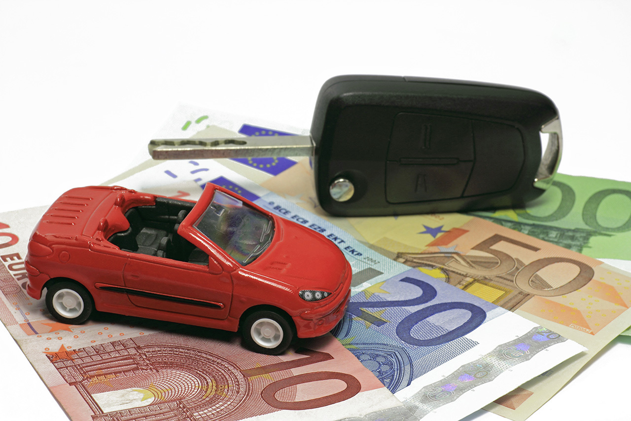 Assurance auto 2023. Des hausses, des aides et la fin de la carte verte