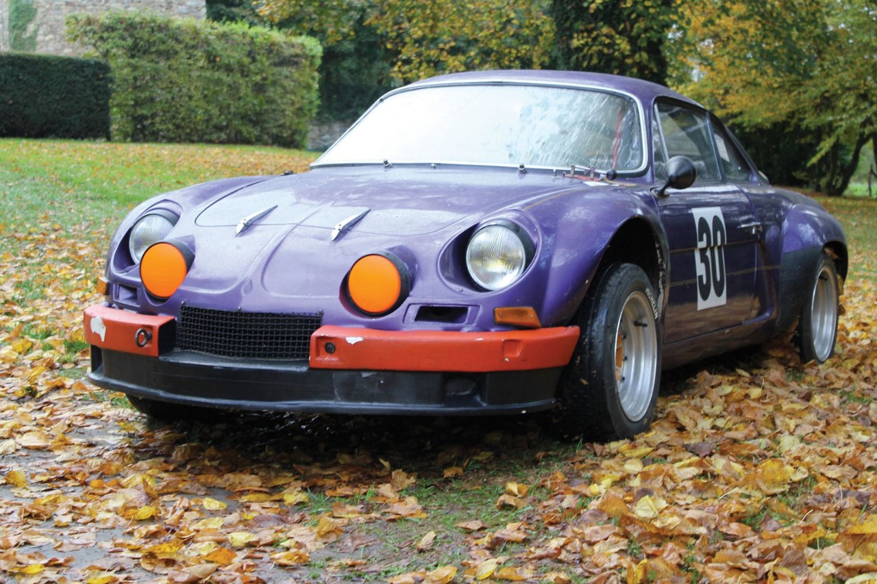 Deux Alpine A110 de course à vendre au salon Epoqu’Auto 2022
