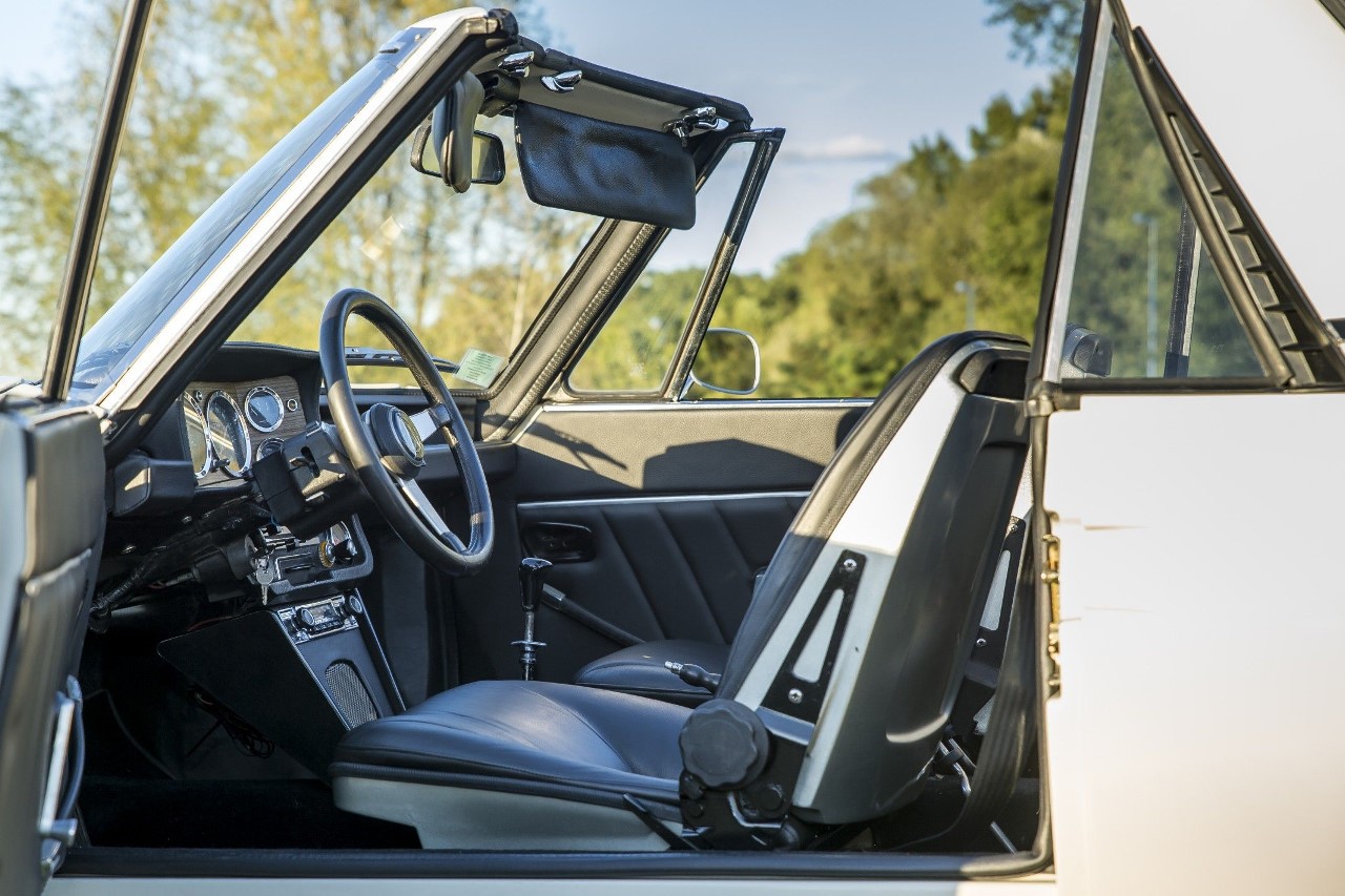 Photo 10 - Matra 530 intérieur - Vente Automobile sur les Champs 2022 ...