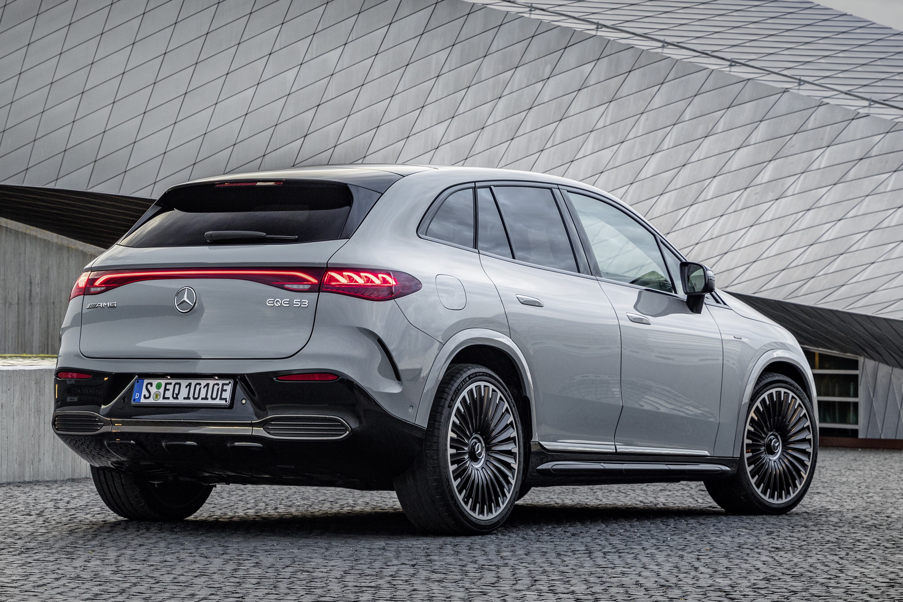 Photo 10 - Mercedes EQE SUV AMG gris - Mercedes EQE SUV (2022). L'EQS ...