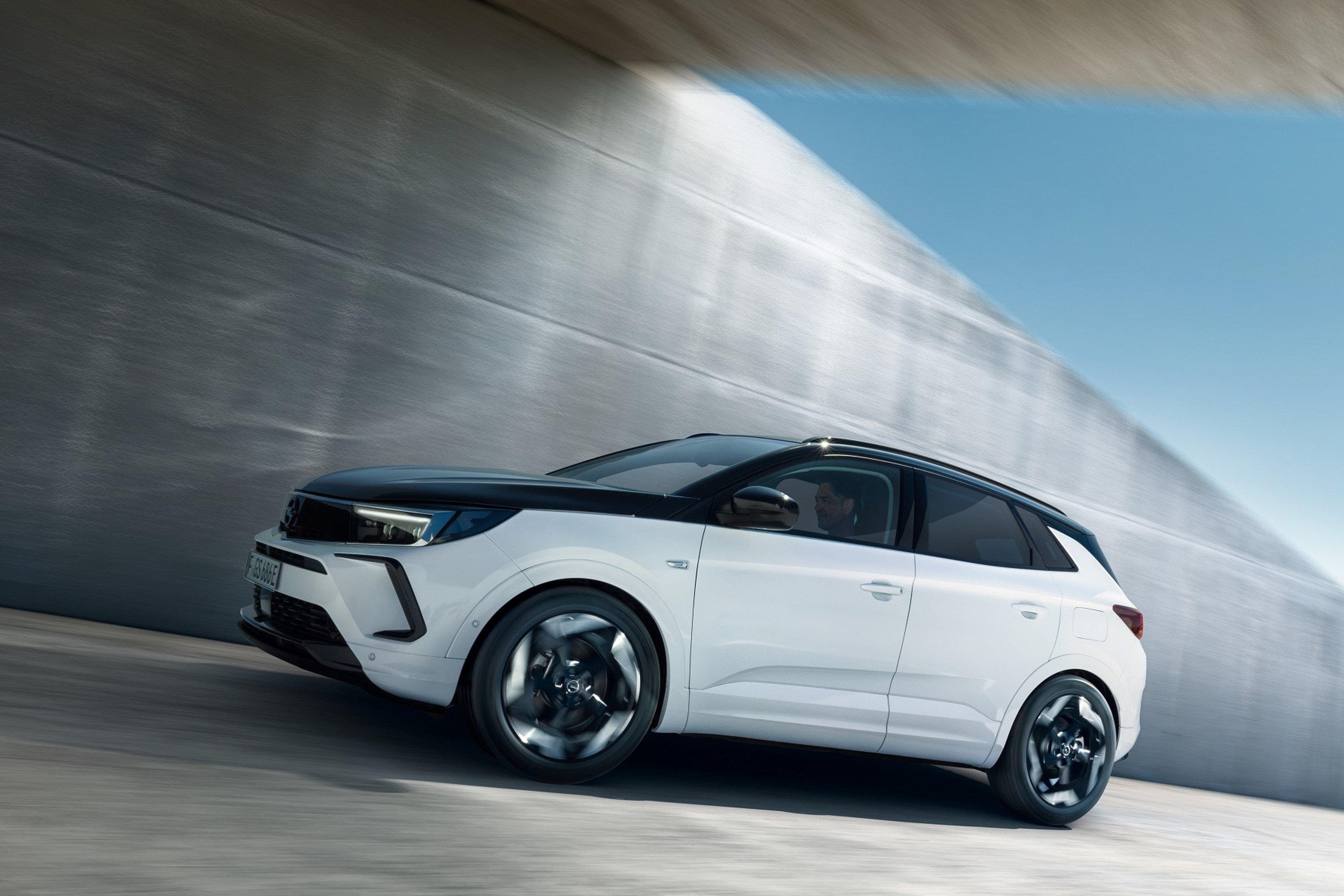 Diaporama et photos - Opel Grandland GSe (2022). Quoi de neuf pour le SUV hybride rechargeable ...