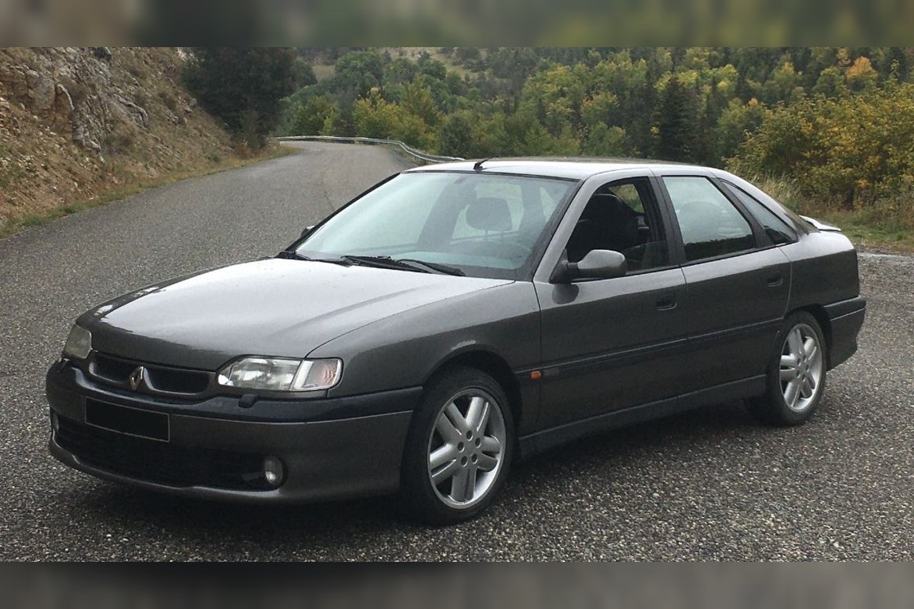 Photo 35 - Renault Safrane Biturbo gris - Vente Automobile sur les ...