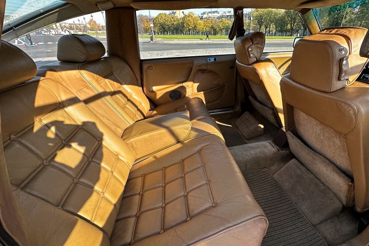 Une luxueuse Citroën CX Prestige (1977) à la vente