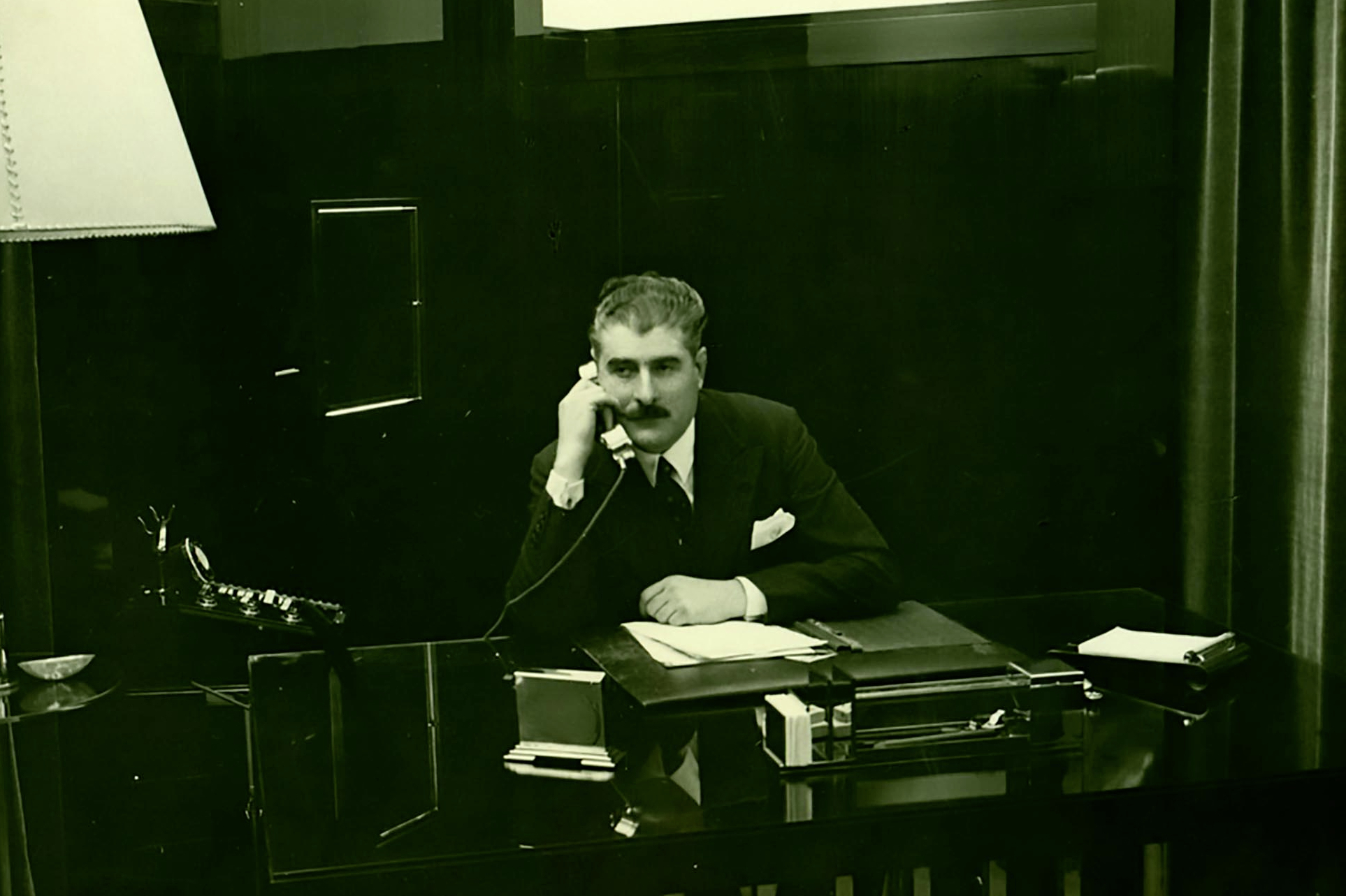 Photo 2 - Fernand Jacopozzi portrait - Citroën et la Tour Eiffel. Une ...