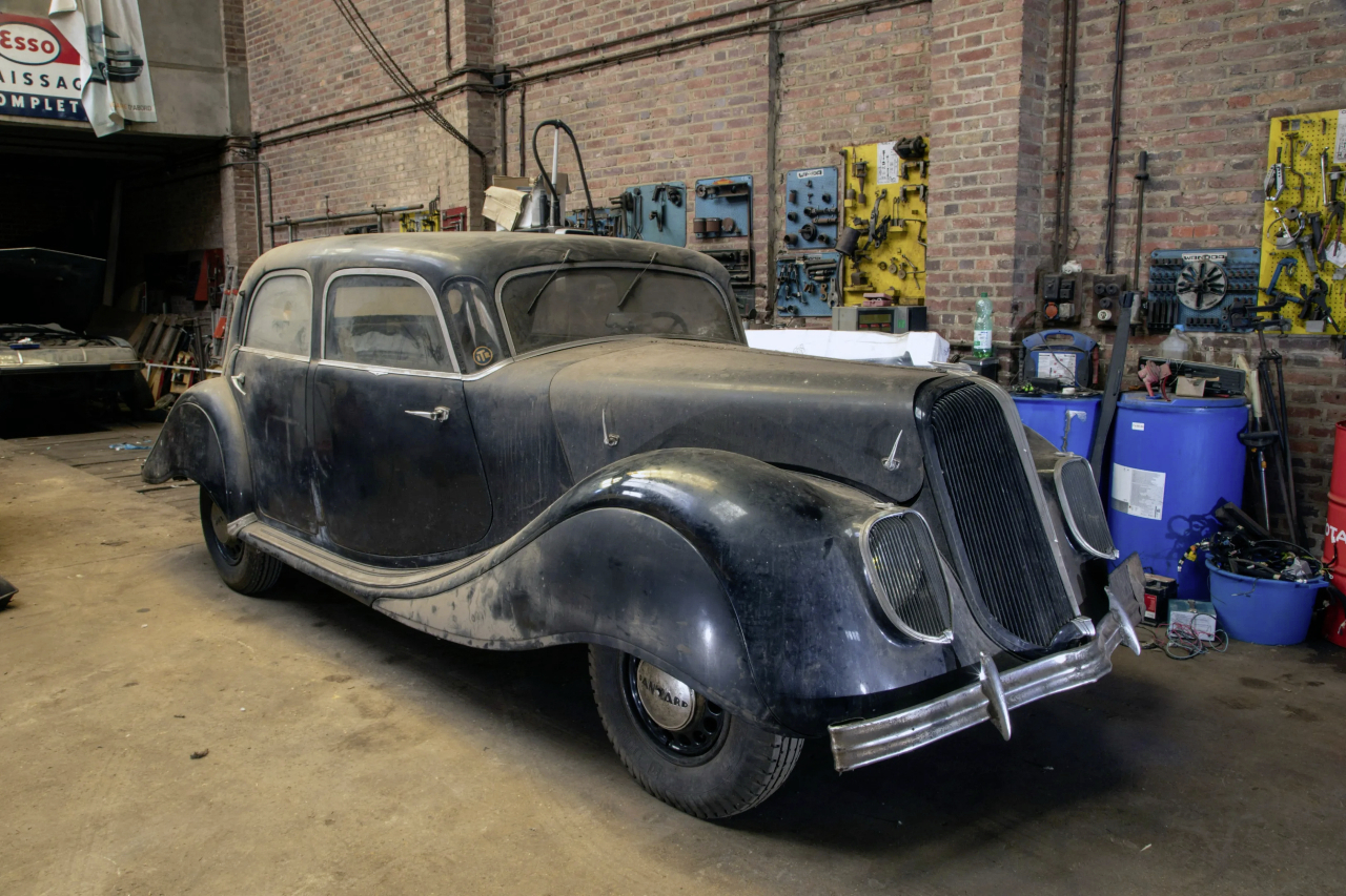 Photo 4 - Vente enchères Panhard Dynamic X82 - Sortie de grange. Une ...