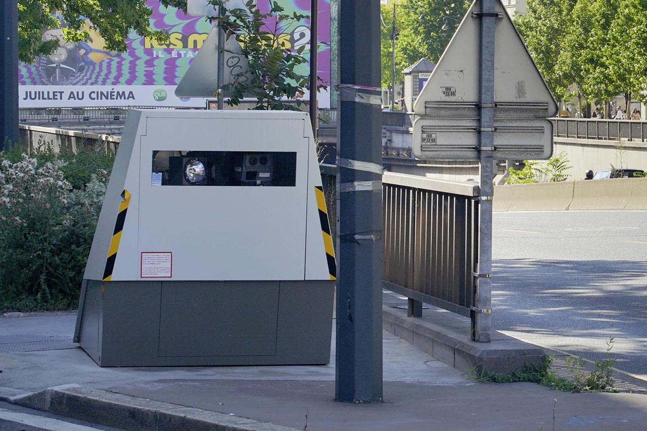 Photo 4 - radars autonomes flashs - 40 millions de PV en 2021 : record ...