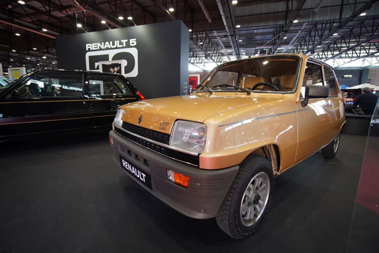 Photo 24 - Renault R5 TX salon epoquauto - Époqu'Auto 2022. Les Renault ...