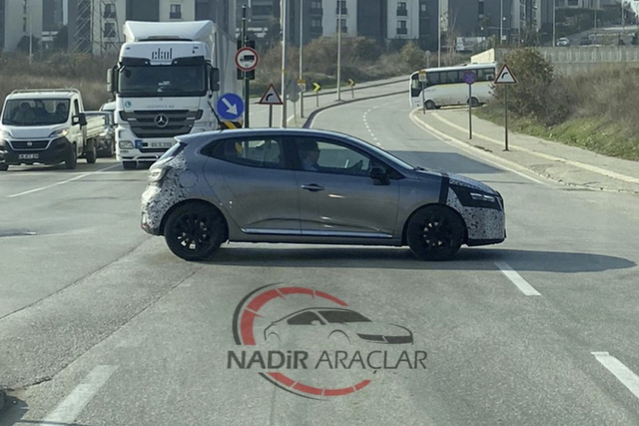 Diaporama et photos - Renault Clio 5 (2023). Premiers spyshots de la version restylée | L'Argus