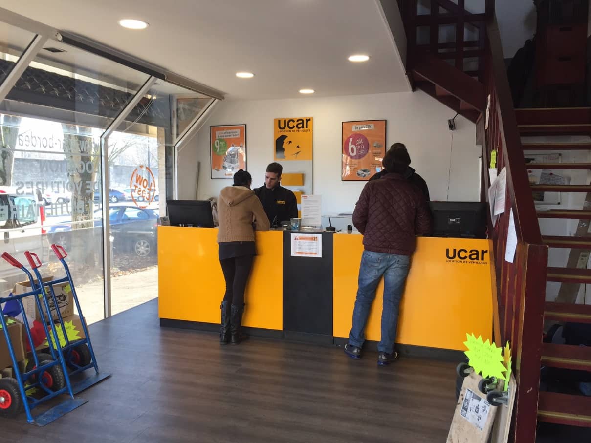 Photo 3 - Agence location Ucar centre mobilité - Jean-Claude Puerto ...