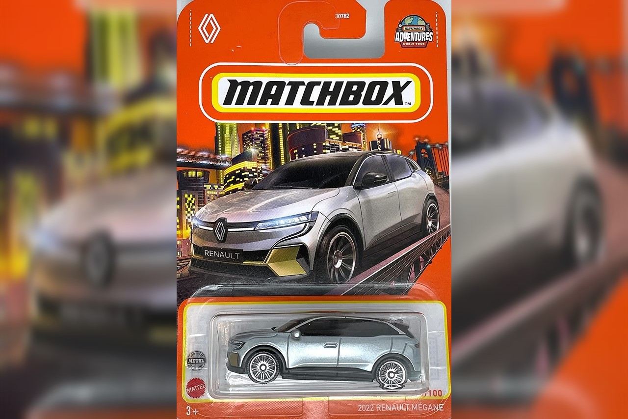 Miniatures. Les Renault Mégane E-Tech et Citroën Ami au 1/64