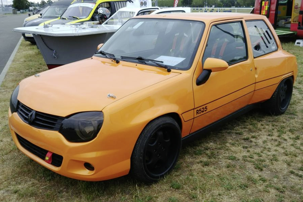 Photo 4 - La Renault 5 fête cette année ses 50 ans. Quoi de mieux que ...