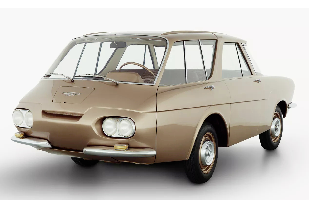 Renault. Des prototypes méconnus exposés sur les Champs-Élysées, il y a ...