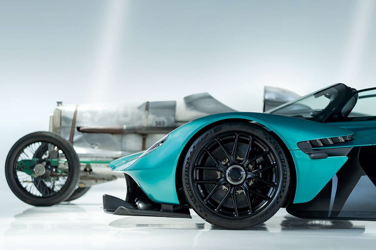 Photo 4 - L Aston Martin Razor Blade de 1923 et l'hypercar Valkyrie ...