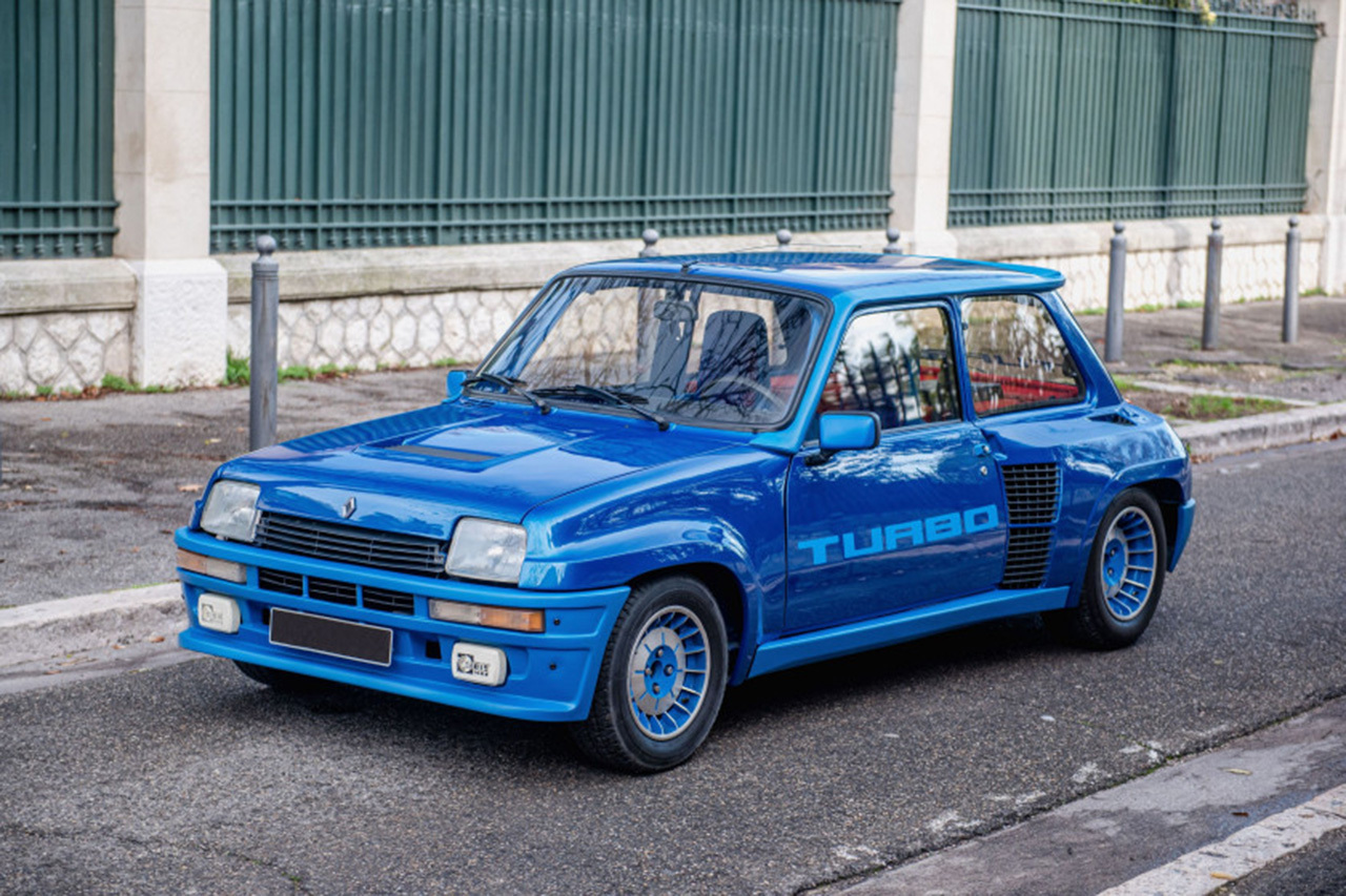 Photo 13 - Cet exemplaire est le 2e de la lignée des Renault 5 Turbo ...
