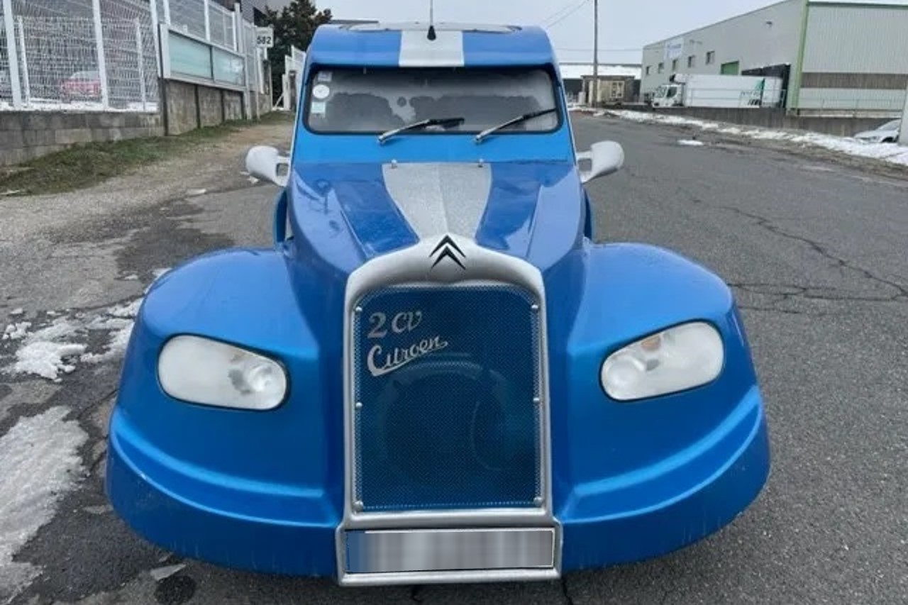 Insolite. Une suprenante Citroën 2CV hot rod à vendre
