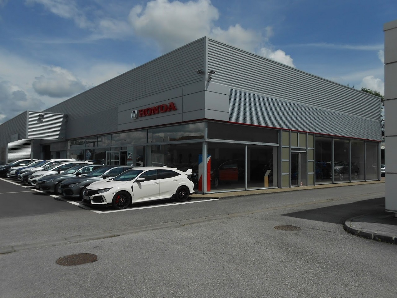 Photo 1 - Mouvements réseaux distribution auto - Distribution ...