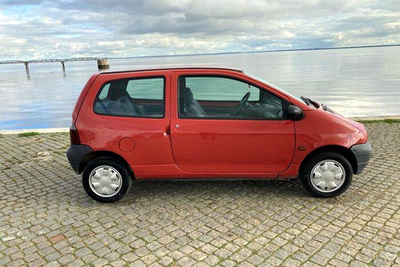 Photo 3 - Le Rouge Corail était l une des quatre teintes de lancement ...