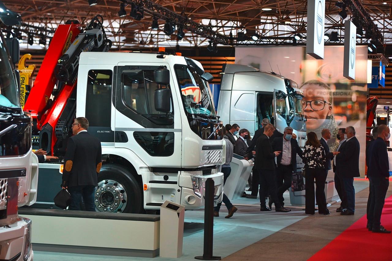 Photo - Salon Solutrans transport camions - Solutrans 2023. Les constructeurs de camions et le ...