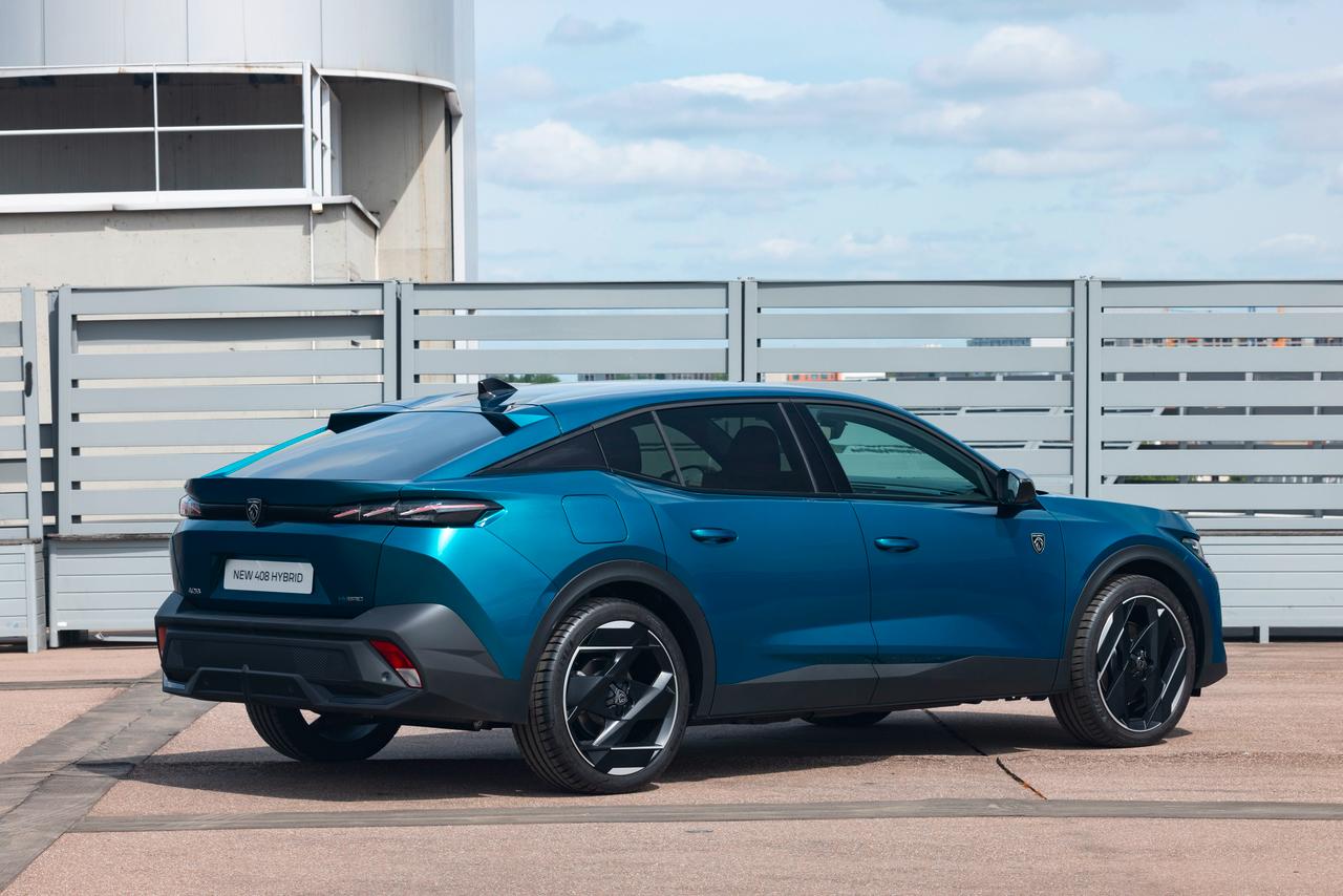 Photo 5 - Peugeot 408 bleu Obesssion - Peugeot 408 : retrouvez notre essai en vidéo et nos ...