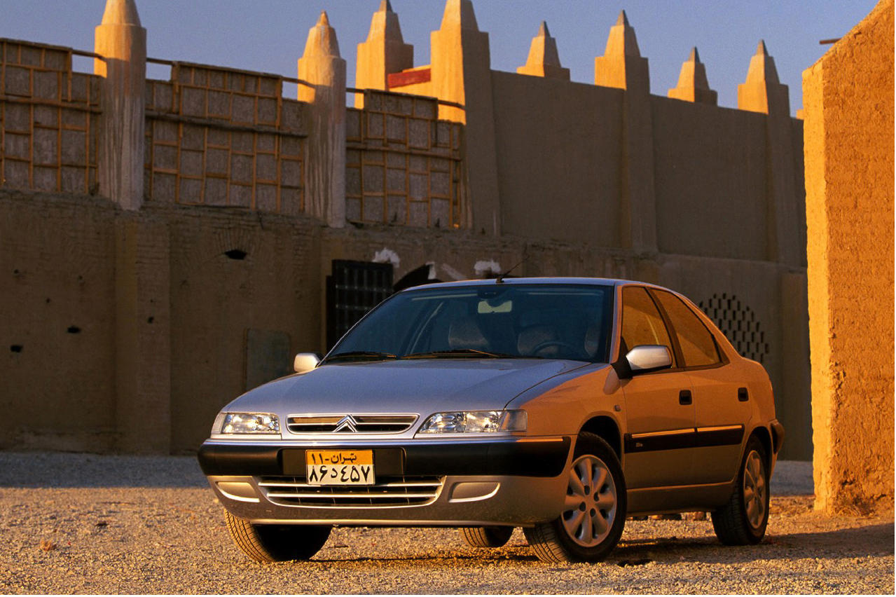 Photo 6 - Dans un premier temps, la Xantia vendue en Iran par Citroën et Saipa adoptait le même ...