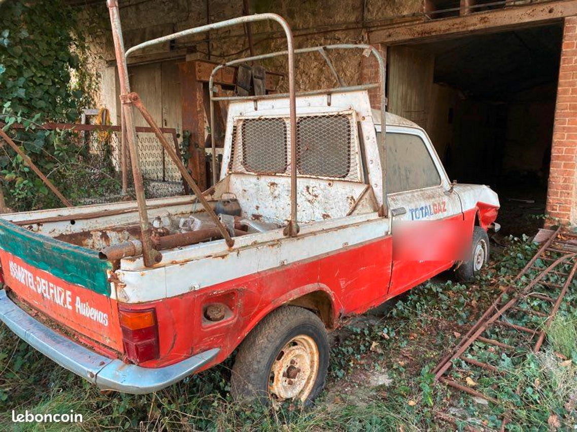 Photo 20 - Autre pick-up à restaurer, ce Simca 1100 VF2 de 1976. Son ...