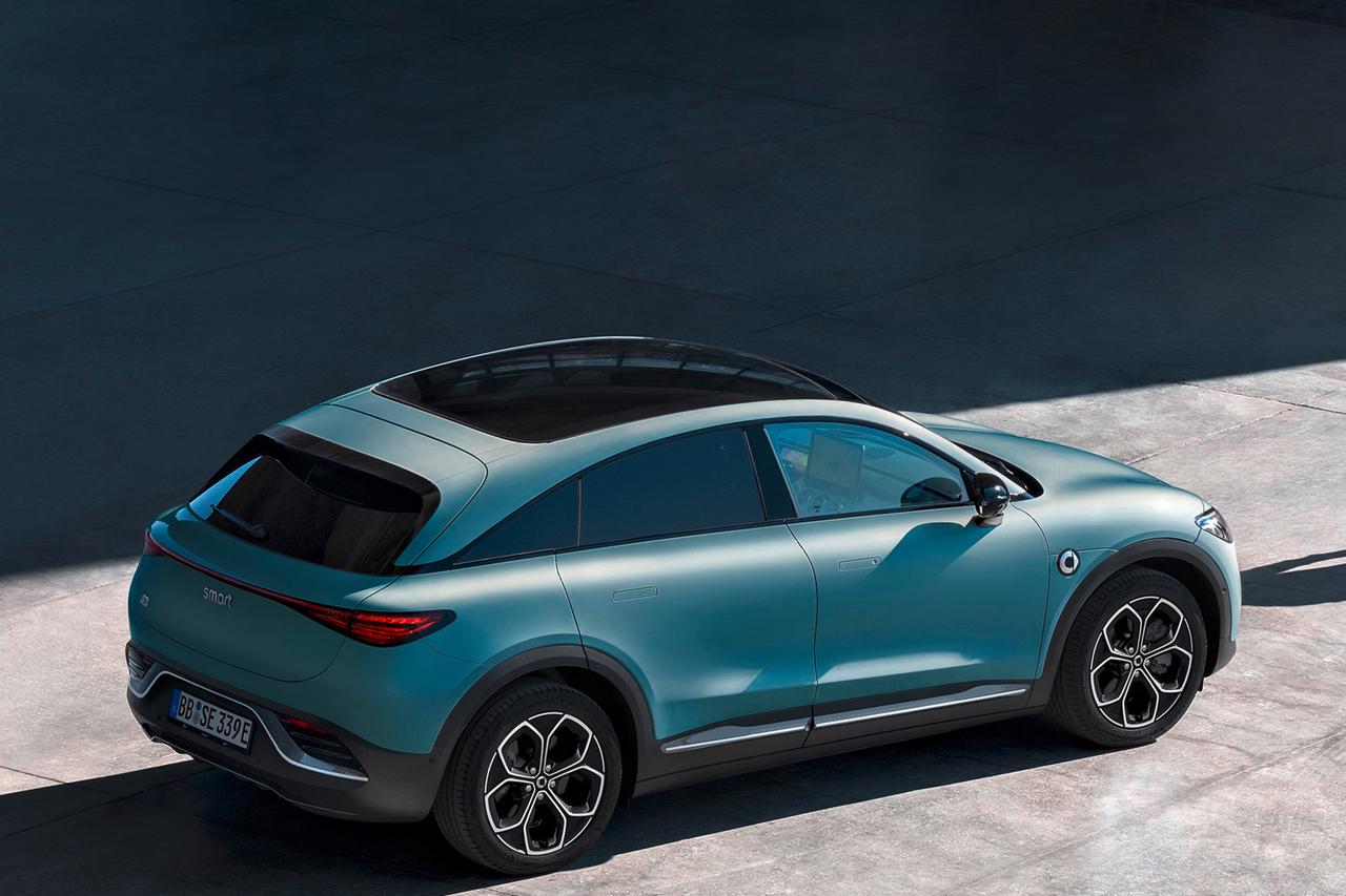 Photo 2 - Le #3 se reconnaît à son profil "fastback". - Smart #3 (2023 ...