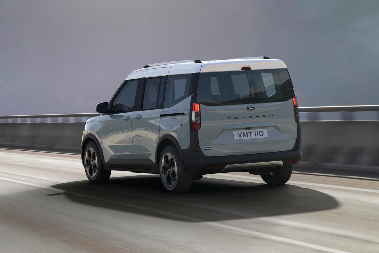 Ford Tourneo Courier (2023). Après le Transit Courier, voici la version ...