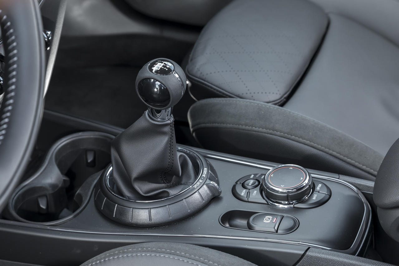 Diaporama et photos - Ces constructeurs qui ont déjà abandonné la boîte ...