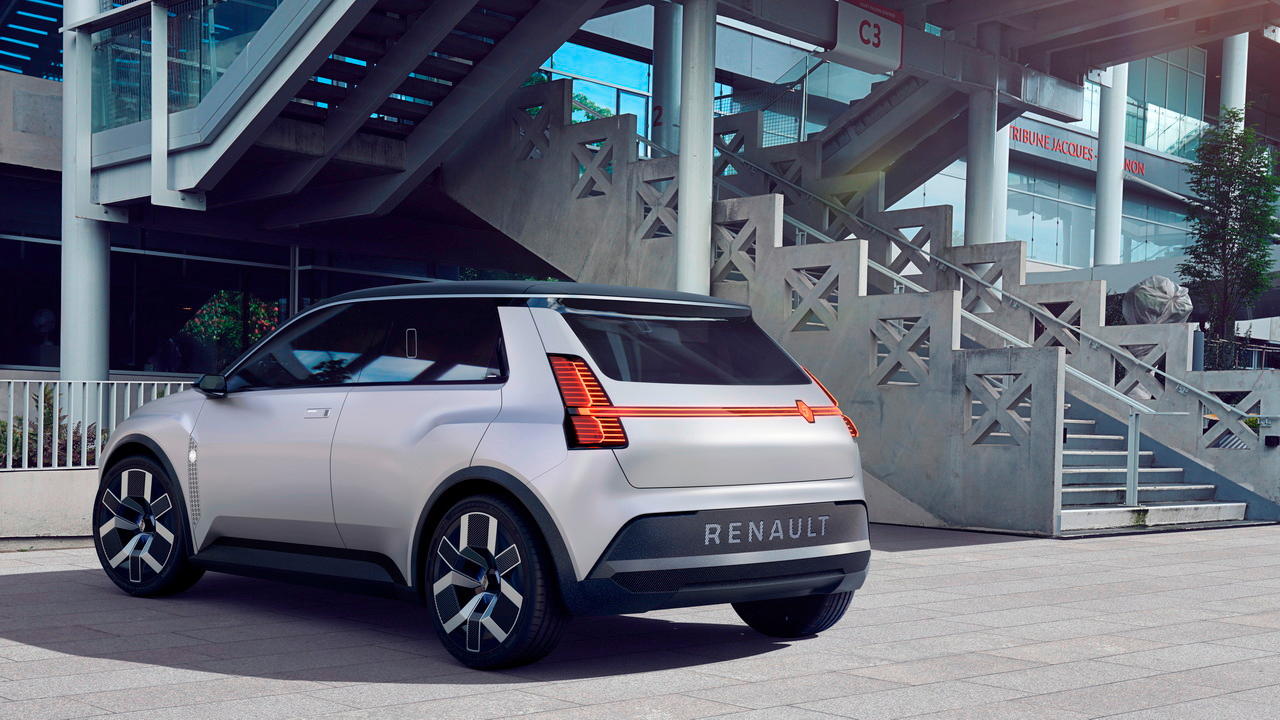 Renault 5 électrique (2024). Une série spéciale Roland-Garros pour le ...