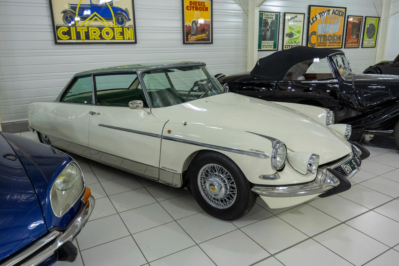 Photo 14 - Citroën DS Coupé "Le Léman" par Chapron - Un homme, une ...