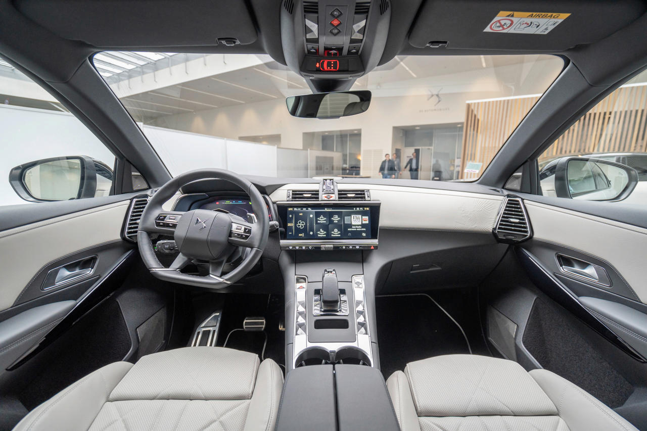 Diaporama et photos - DS lance Esprit de Voyage, une série spéciale sur DS4 et DS7 [Vidéo] | L'Argus