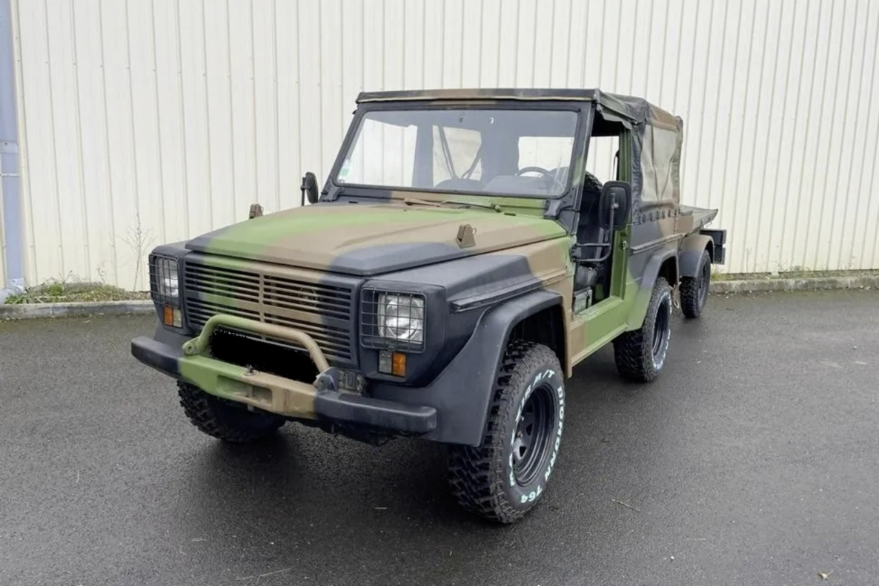 Peugeot P4. Un exemplaire du 4 x 4 militaire à vendre aux enchères